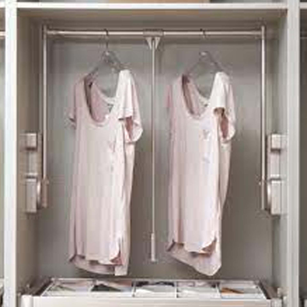 LIFTABLE HANGER WITH SOFT-CLOSING MECHANISM — Saini World